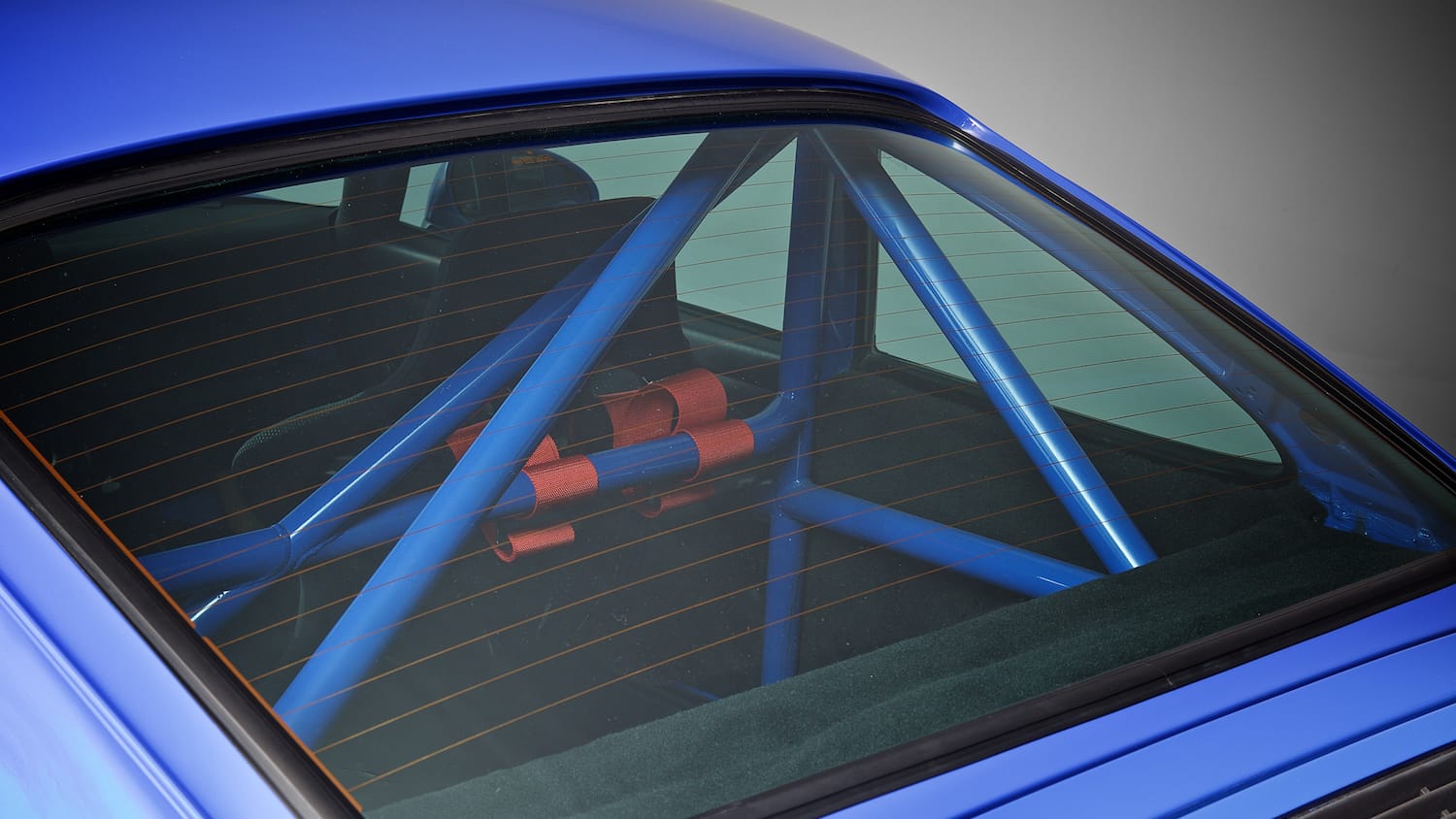 This super rare, super lightweight Porsche 911 could be all yours | Top ...