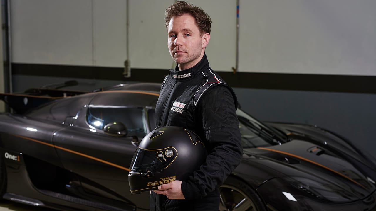 Man vs machine: flat out in the Koenigsegg One:1 | Top Gear