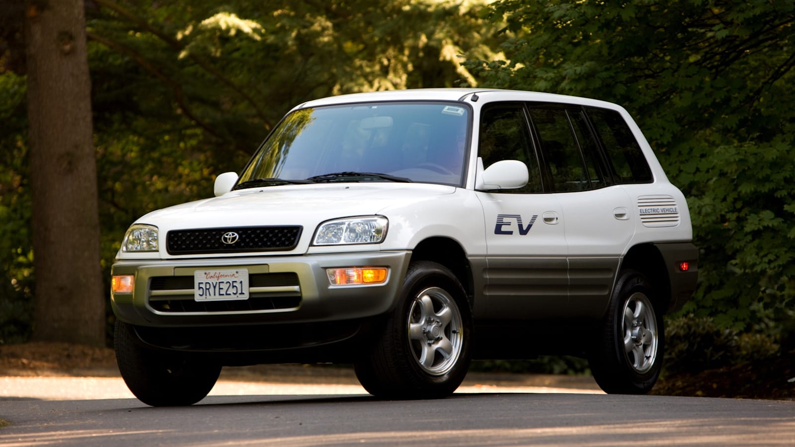 The RAV4 EV could have brought electric power to the mainstream | Top Gear
