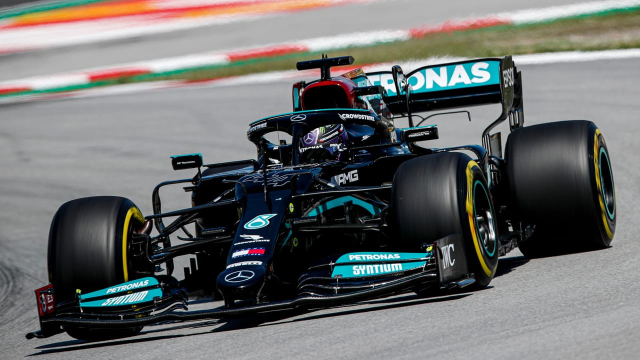 Here are eight of Lewis Hamilton’s greatest pole laps | Top Gear