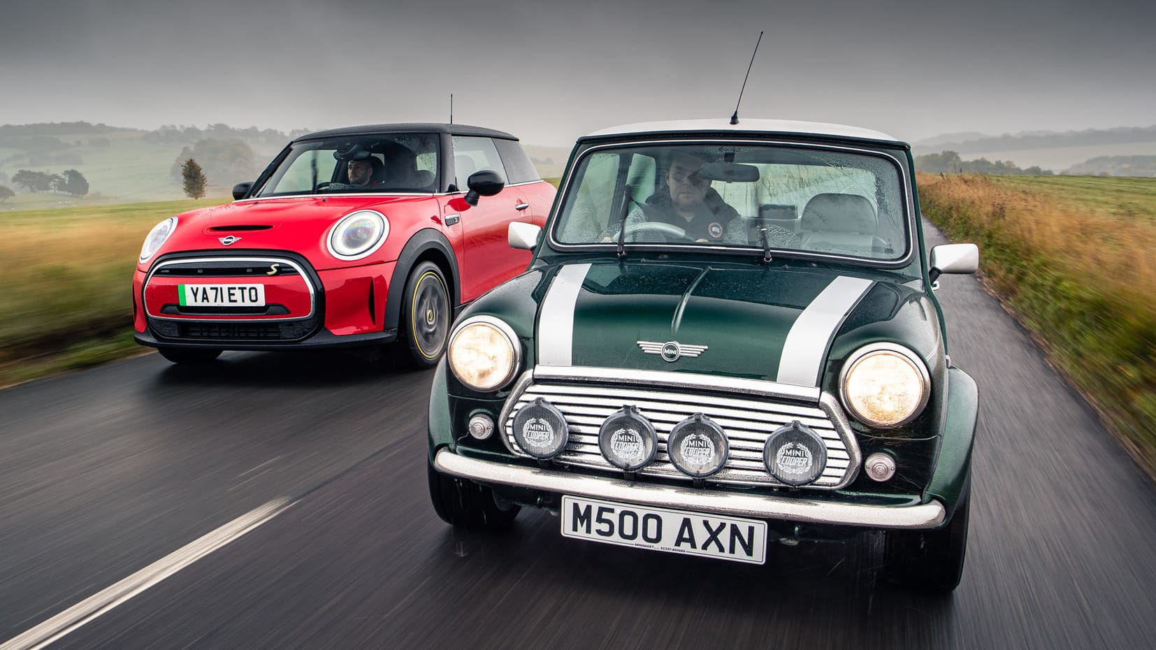 Progress report: 2022 Mini Electric vs Mini Cooper 2000 | Top Gear