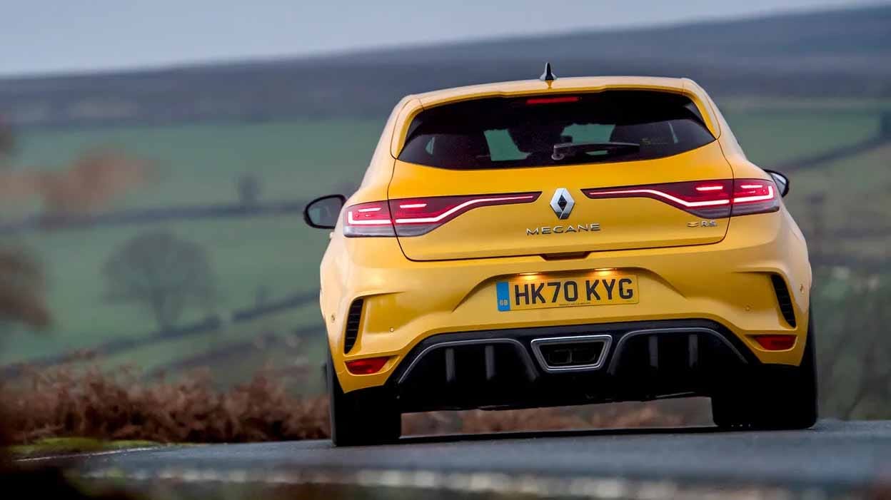Here are 10 do-it-all used cars for around £25k we found this week ...
