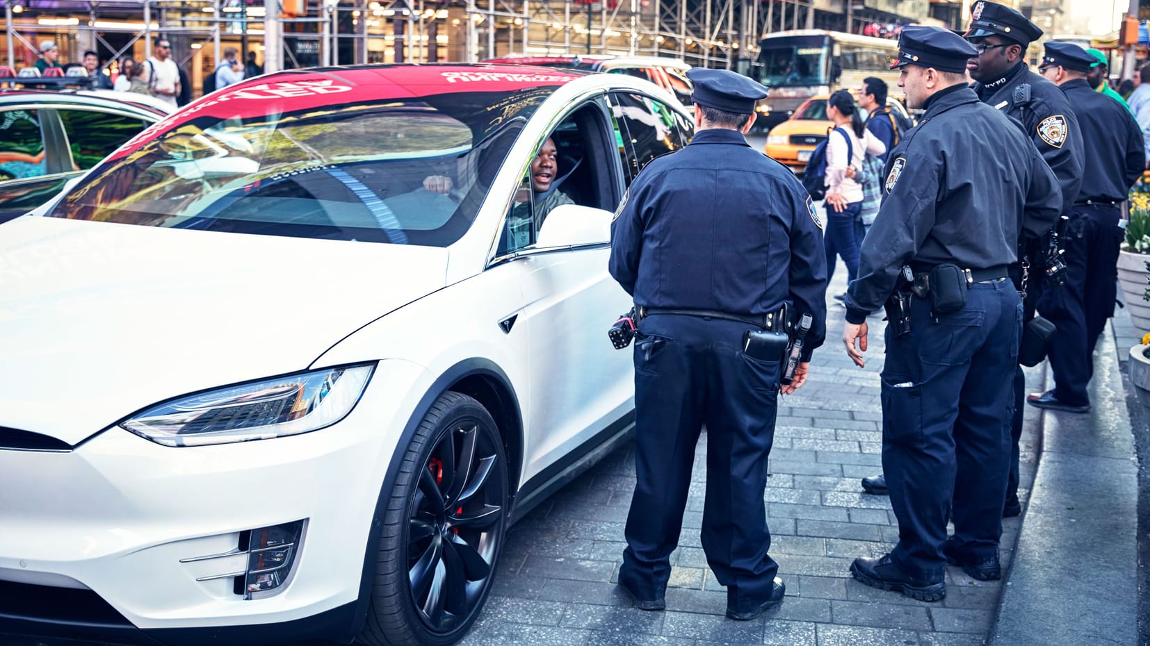 Rory Reid drives the Tesla Model X in New York | Top Gear