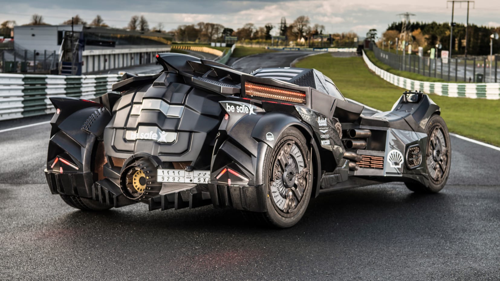Gallery: building your very own Batmobile | Top Gear