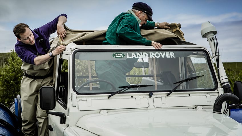Driving Land Rover's 'Floating Ninety' Defender... on a Scottish loch ...