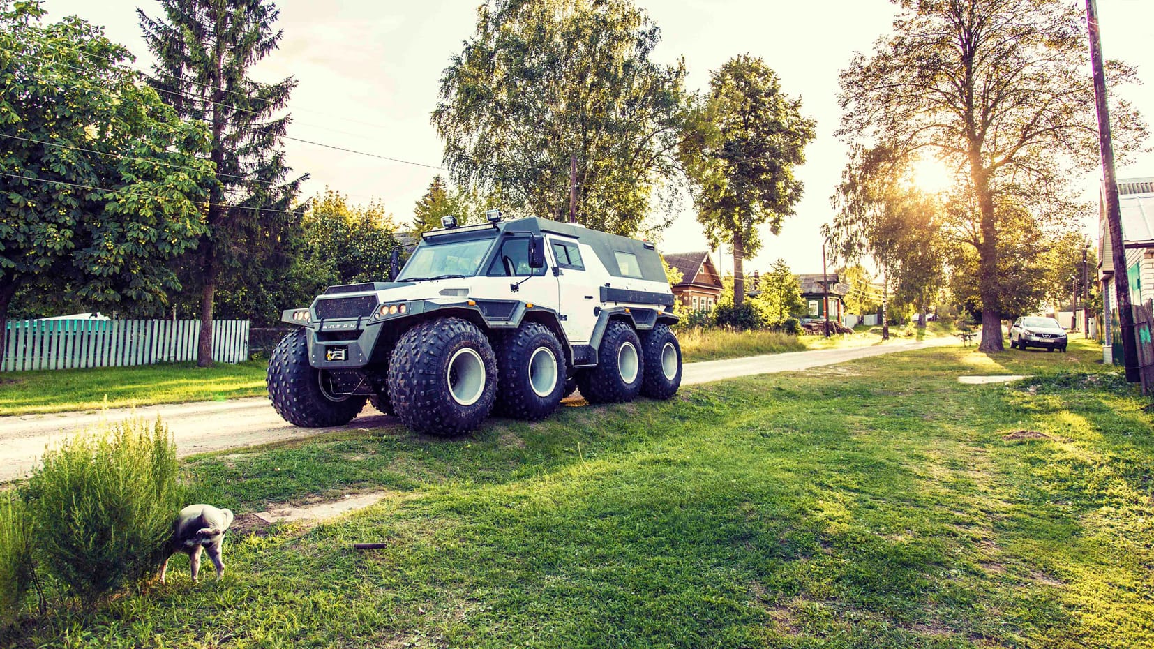Off-road in Russia's 8WD Avtoros Shaman | Top Gear