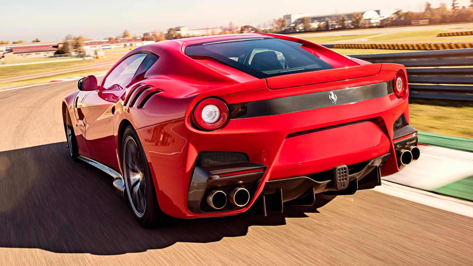 Flat out in the Ferrari F12tdf | Top Gear