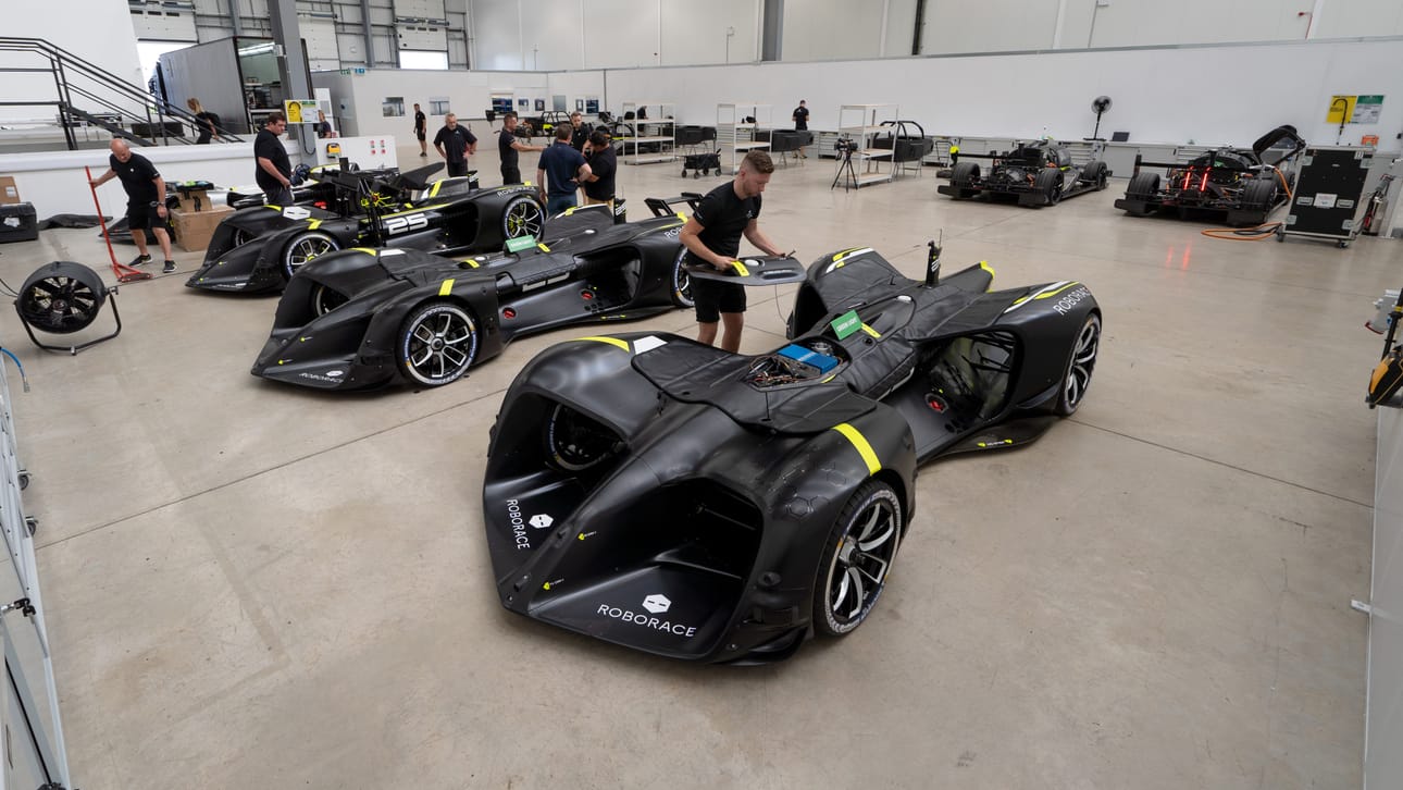 The secrets behind the self-driving Robocar | Top Gear