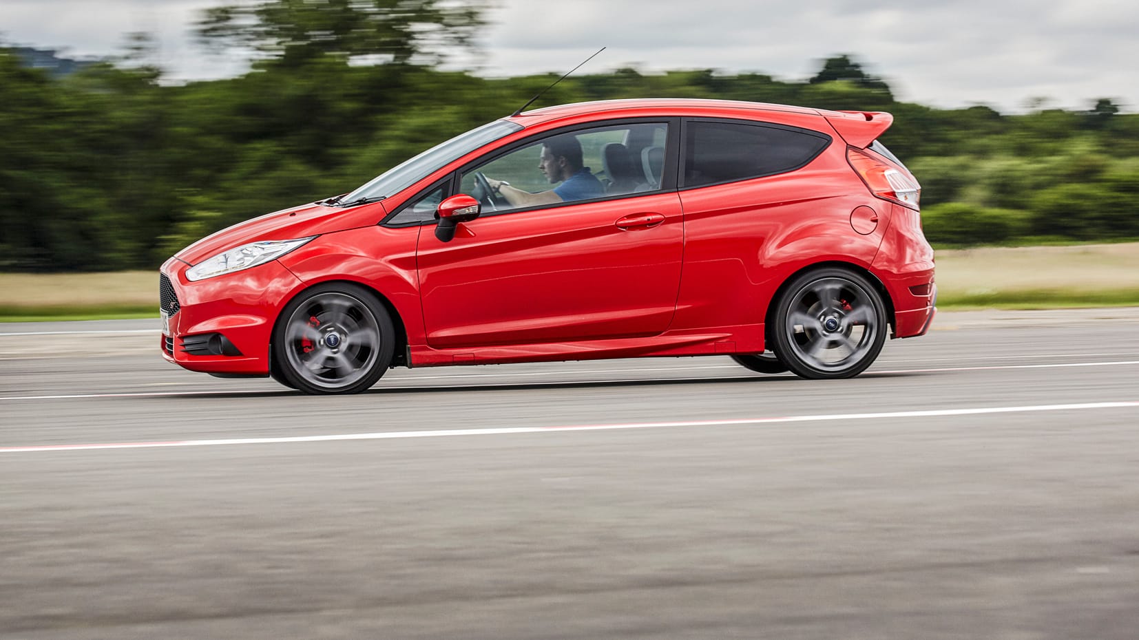 Focus RS, Audi S8 Plus and Fiesta ST: why stealth cars are fun | Top Gear