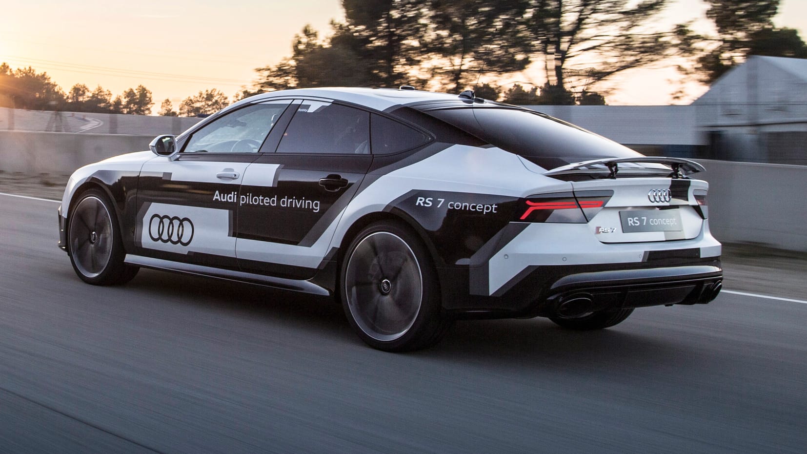 Top Gear 'drives' semi autonomous Audi A7 | Top Gear