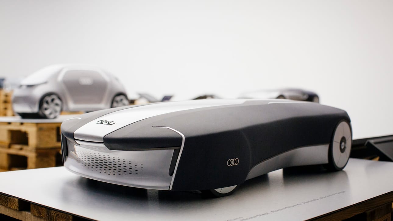 This is the Audi of the future, and it looks like a computer mouse ...