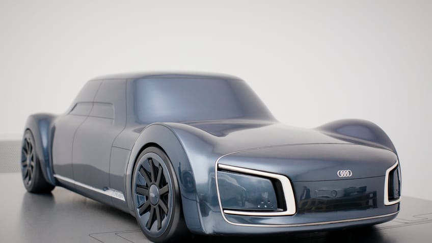 This is the Audi of the future, and it looks like a computer mouse ...