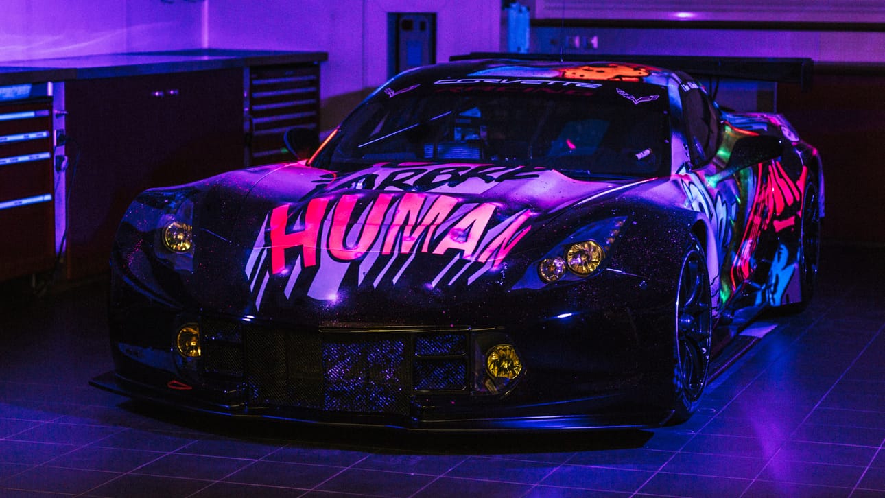It's a glow in the dark Chevrolet Corvette C7.R racer | Top Gear