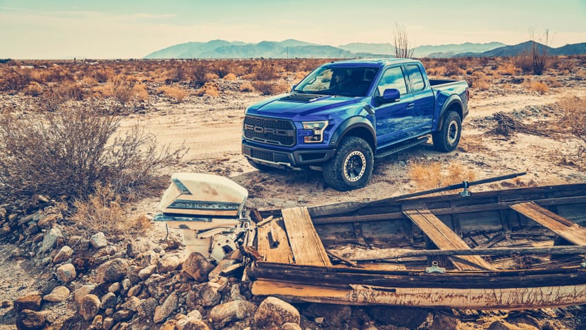 Flat-out across the desert in the new Ford Raptor | Top Gear