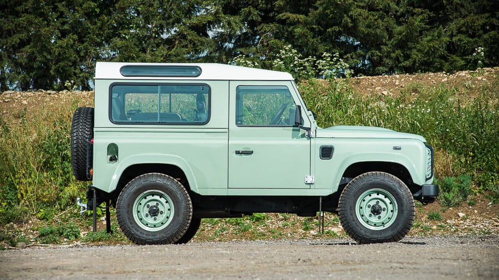 Six reasons you need this Defender Heritage Edition | Top Gear