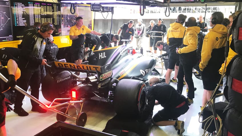 Castrol & Renault F1 Team work together to maximise performance. Here’s ...