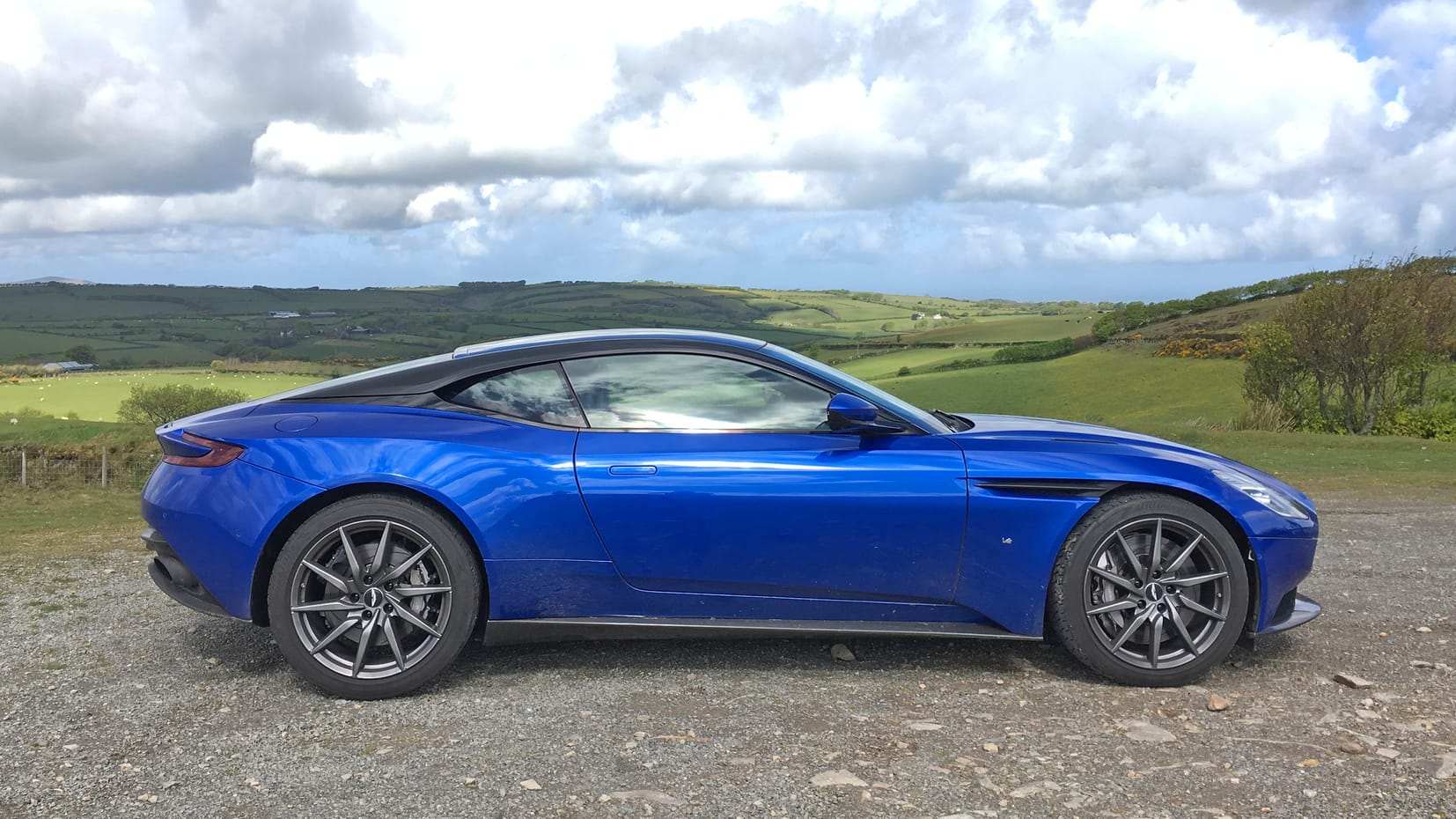 A weekend in an Aston Martin DB11 | Top Gear