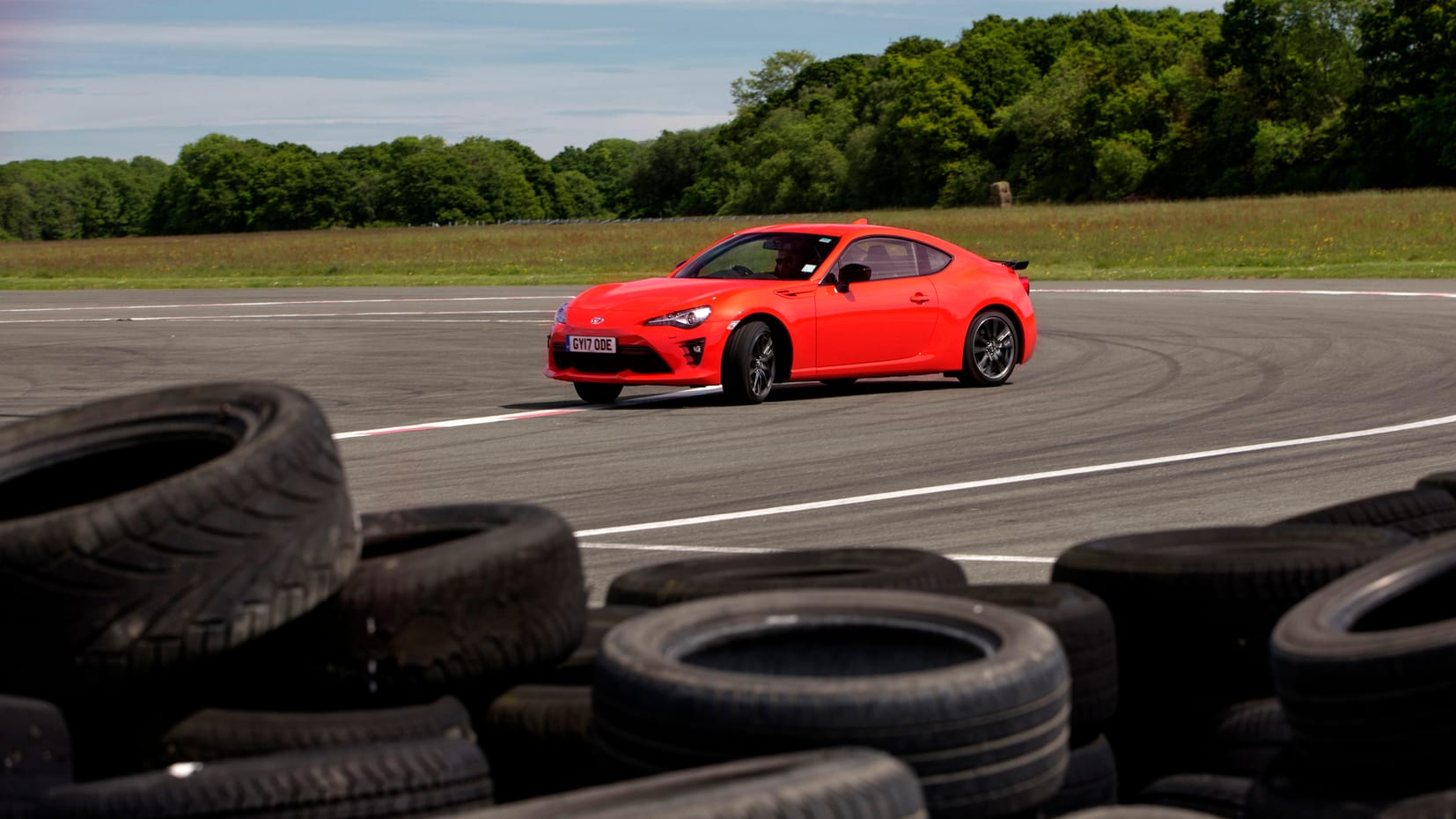 Watch the Toyota GT86 post a more than reasonably fast time round ...