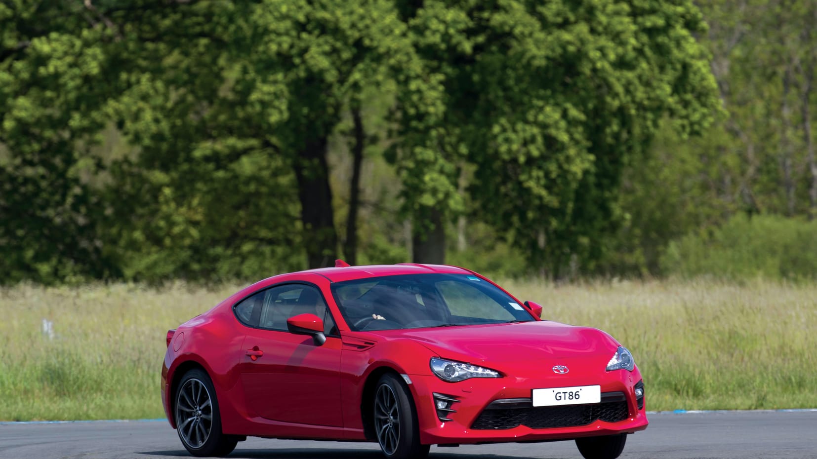 Watch the Toyota GT86 post a more than reasonably fast time round ...