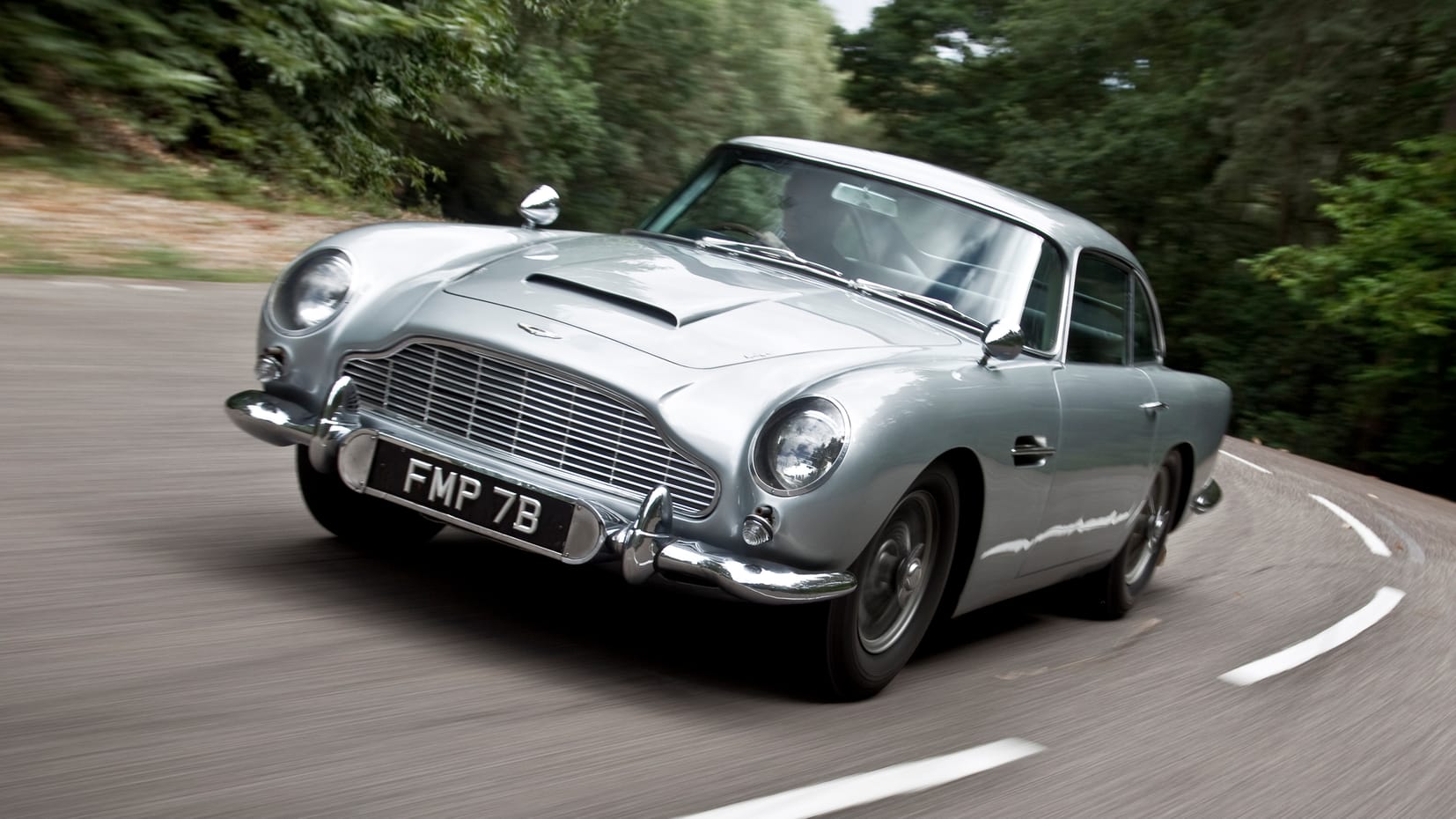 Top Gear drives James Bond's Aston DB5