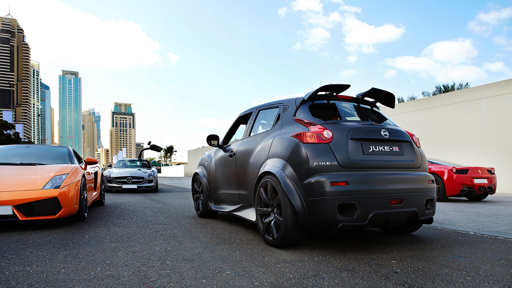 The Nissan Juke-R versus supercars