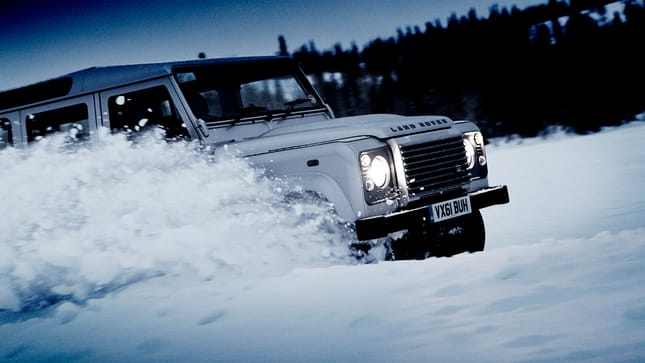 Land Rover Defender vs. Dacia Duster on ice | Top Gear