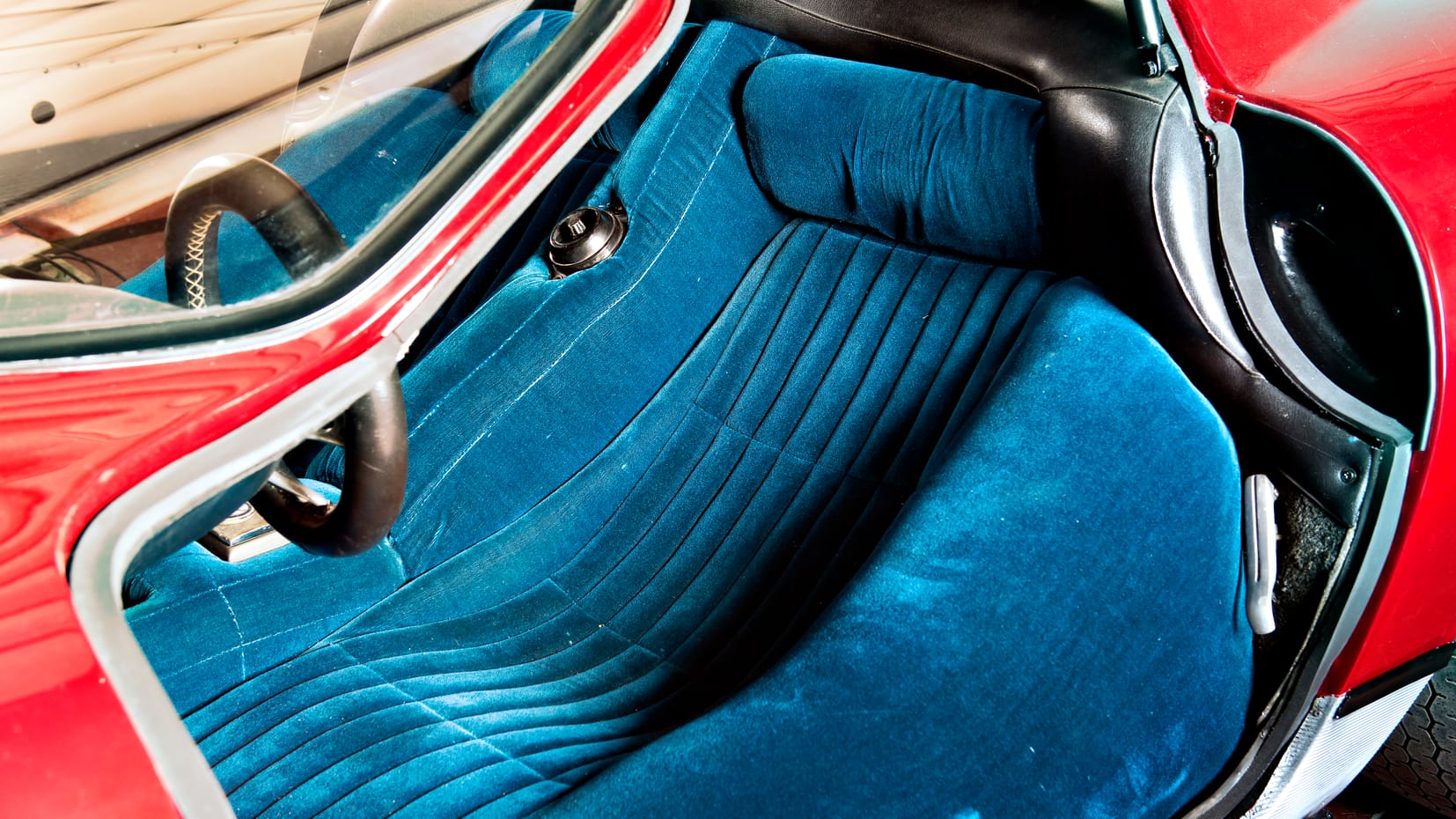 Up close with one of the world’s rarest coach-built Ferraris | Top Gear