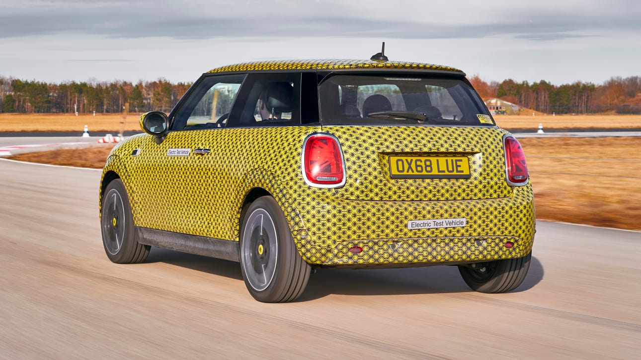 8 things we learned driving the new electric Mini Cooper S E | Top Gear