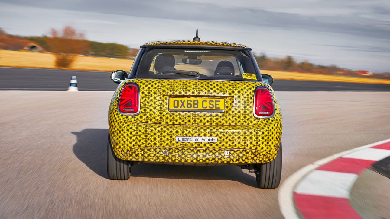 8 things we learned driving the new electric Mini Cooper S E | Top Gear