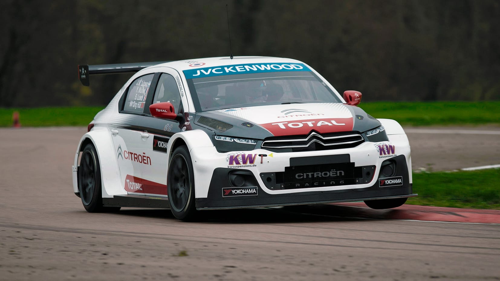 What's it like driving Citroen's all-conquering WTCC racer? | Top Gear