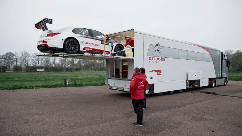 What's it like driving Citroen's all-conquering WTCC racer? | Top Gear