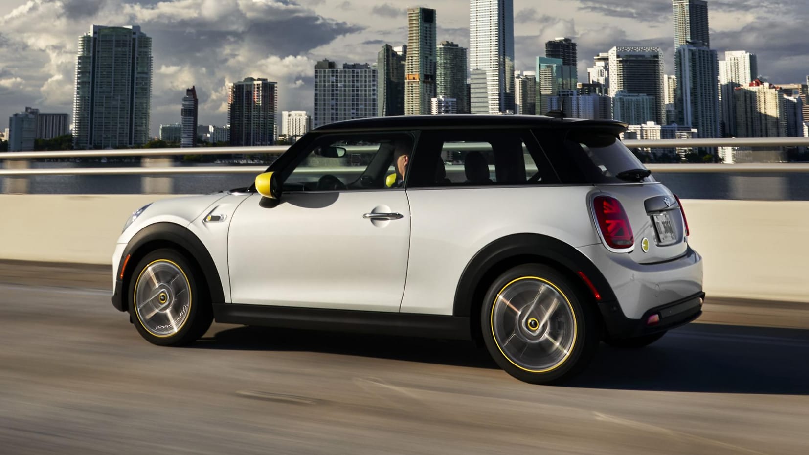 Six things we learned about the Mini Electric | Top Gear