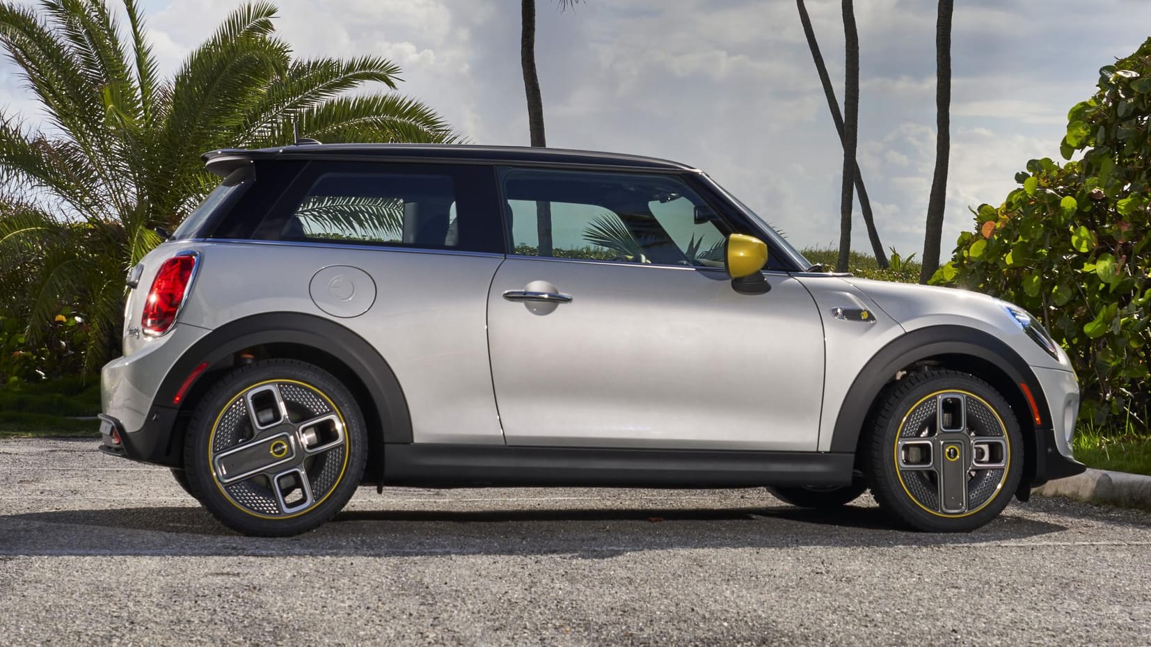 Six things we learned about the Mini Electric | Top Gear