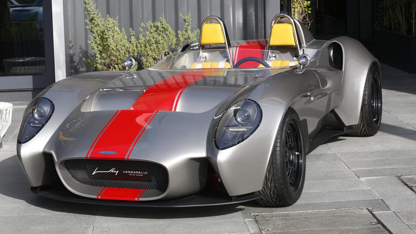 Meet Dubai’s answer to the 1957 Ferrari Testarossa | Top Gear