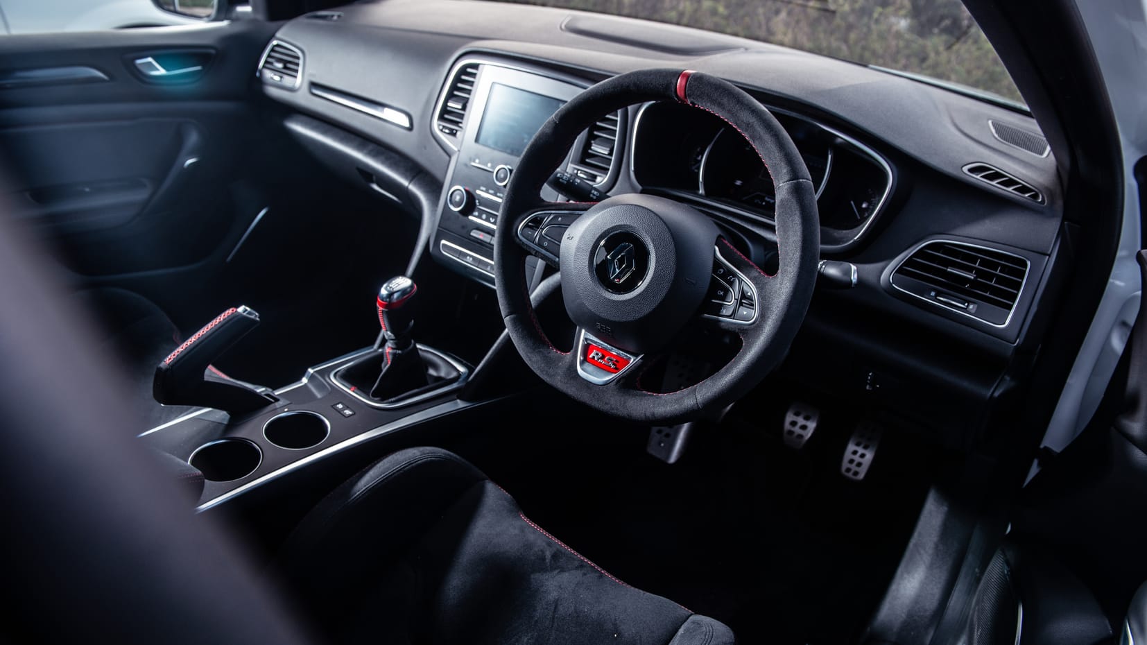 Progress report: Renault Megane R26.R vs Trophy-R | Top Gear