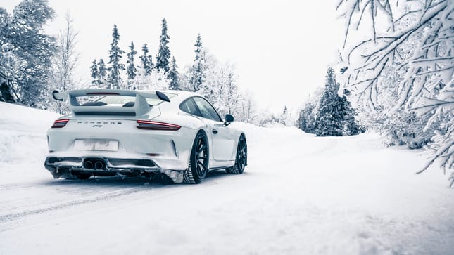 Gallery: saloons, supercars and SUVs... in the snow | Top Gear