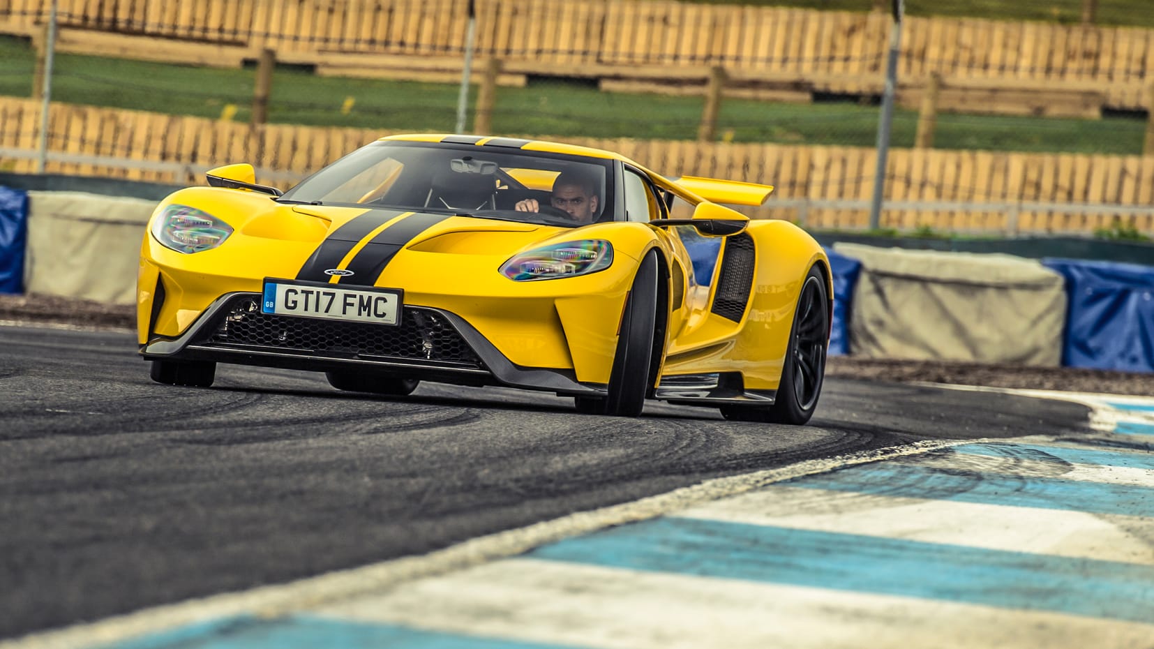 Here are a load of cars that look great in yellow | Top Gear
