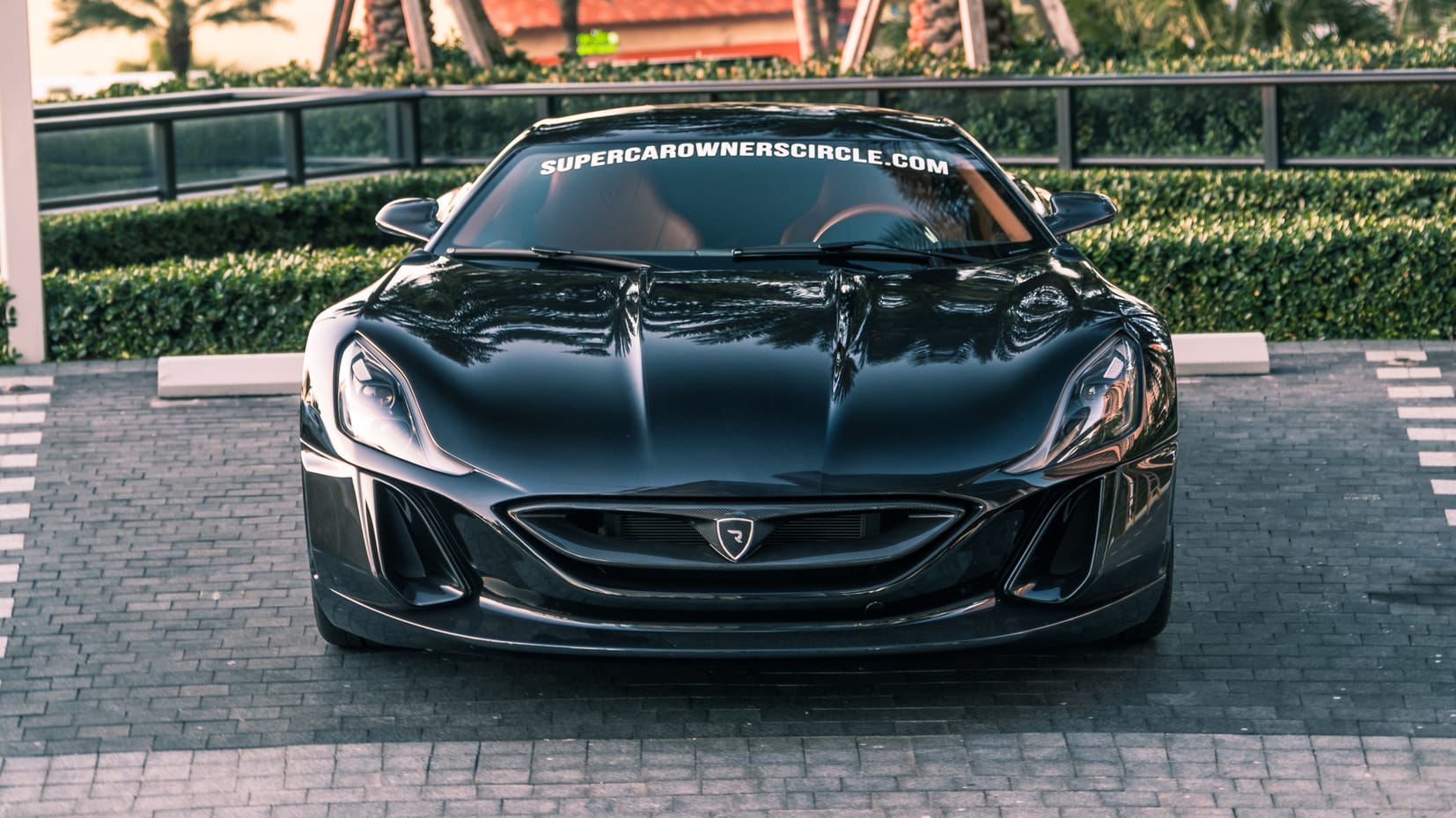 Check out this incredibly expensive circle of supercars | Top Gear