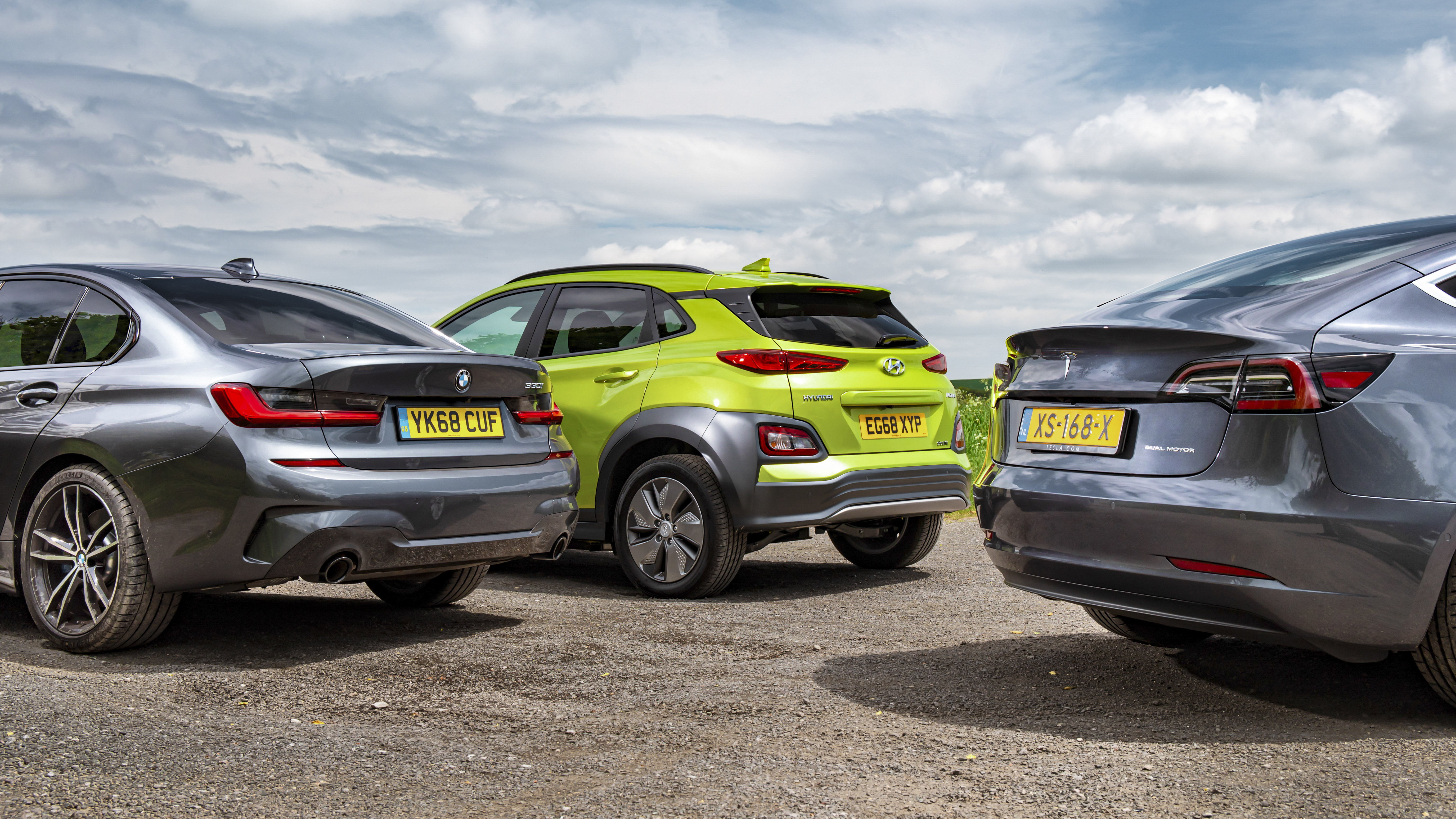 Tesla Model 3 vs Hyundai Kona vs BMW 330i Top Gear