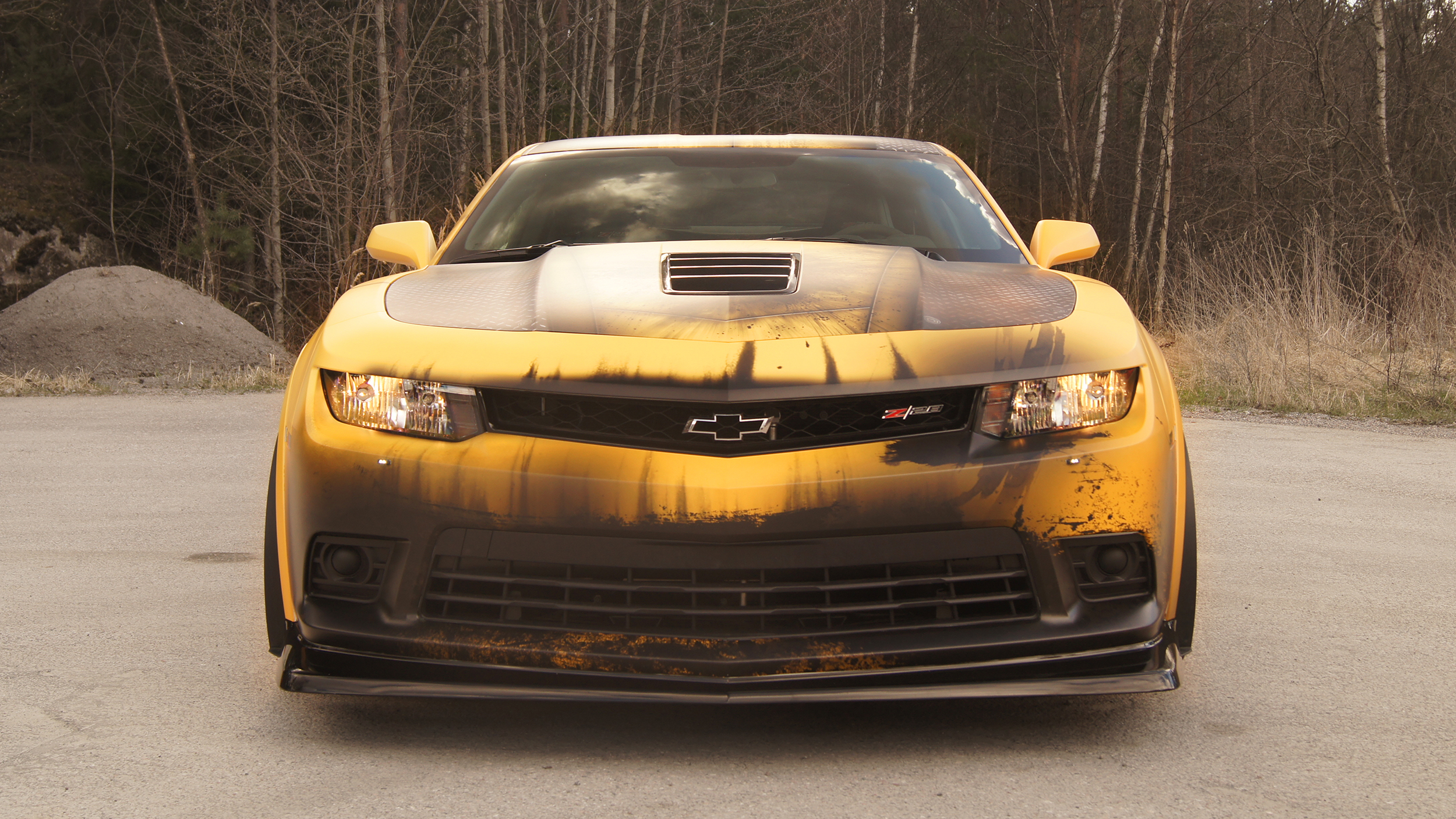 Chevrolet Camaro Bumblebee Insides