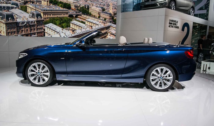 BMW reveals new M235i Convertible | Top Gear