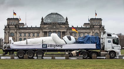 Special delivery: Big Stig is on the move! | Top Gear