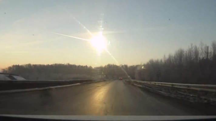 Dash-cam captures Russian meteor | Top Gear