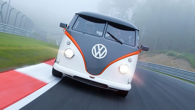 VW bus gets 523bhp 911 Turbo engine | Top Gear