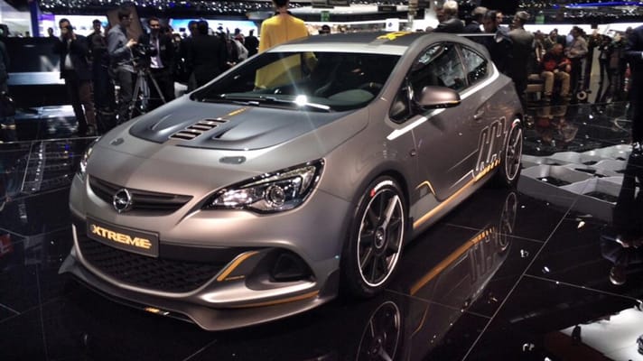 297bhp Vauxhall Astra VXR is here | Top Gear