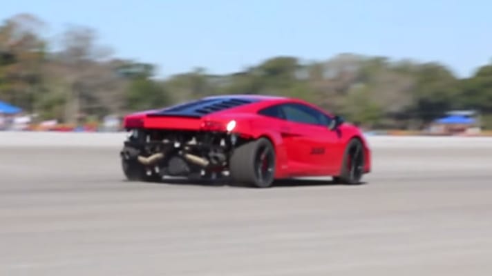 Watch a 2000bhp Lambo crash into a lake | Top Gear