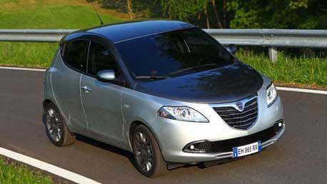Chrysler Ypsilon first drive | Top Gear
