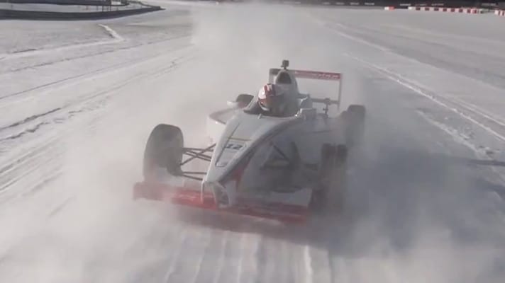 Video: Formula race car in snow | Top Gear