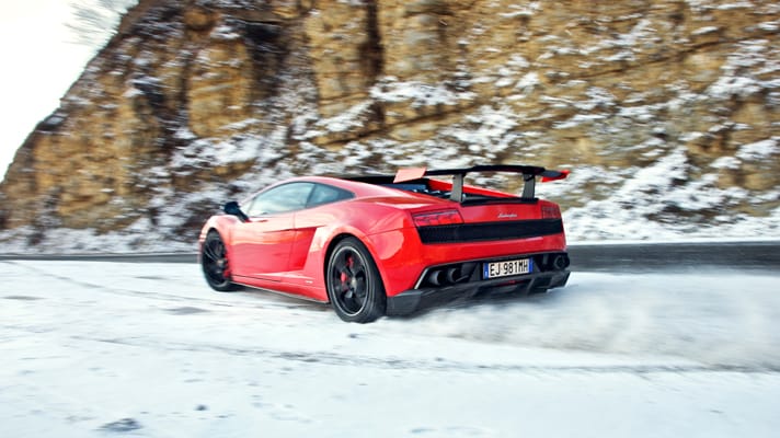 Video: Top Gear in the Lambo STS | Top Gear