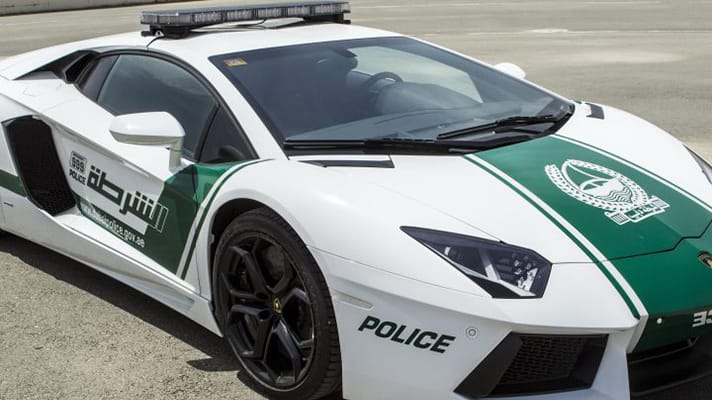 Dubai has an Aventador and Ferrari FF police car | Top Gear
